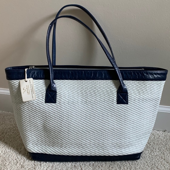 Al Khaznah Tannery | Bags | Al Khaznah Tote From Abu Dhabi | Poshmark